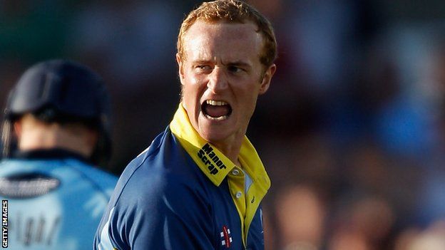 Gloucestershire's Ian Saxelby to miss season run-in - BBC Sport