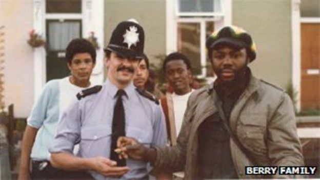 Evon Berry, Bristol 1996 shooting victim, remembered - BBC News