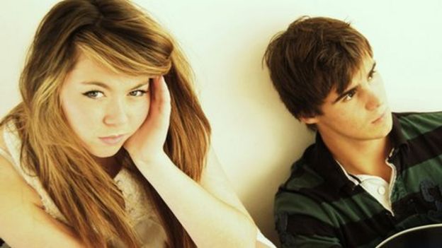 Henley singer Danica Hunter's Reading Festival 2012 plans - BBC News