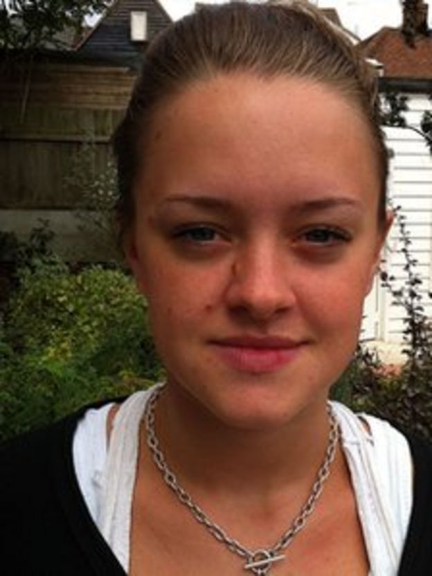 Colchester crime victim Nikki Brewer 'let down' by law - BBC News