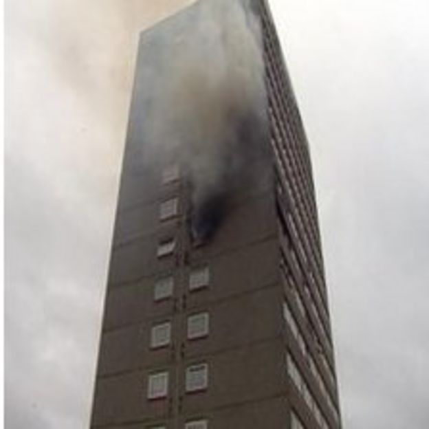 Fire crews train in burning Solihull tower - BBC News