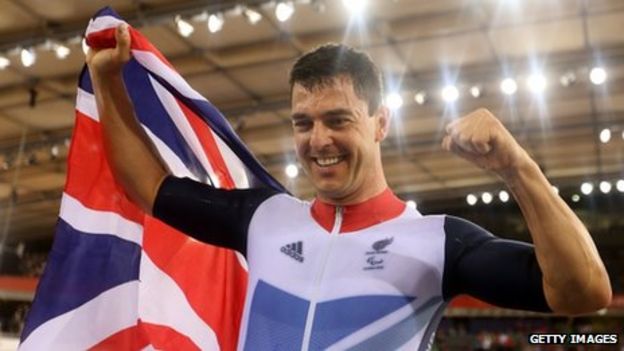 Paralympic gold medallist Mark Colbourne pays tribute to coaches - BBC News