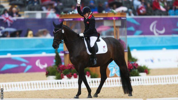 Paralympics 2012: Natasha Baker wins equestrian gold for Britain - BBC ...