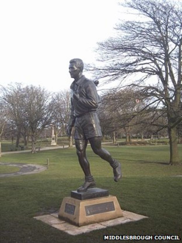 Discover Middlesbrough: Brian Clough and Don Revie walk - BBC News