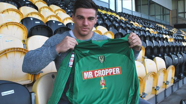 Burton Albion sign keeper Stuart Tomlinson - BBC Sport