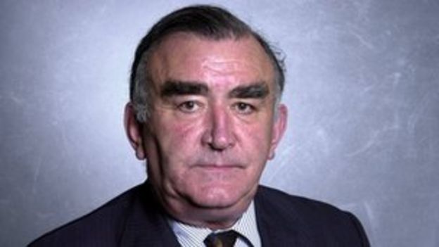 CPS apologises to Michael Mates over PCC election claims - BBC News