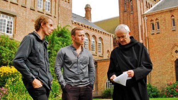 Benedictine monk tradition revived in Abergavenny - BBC News