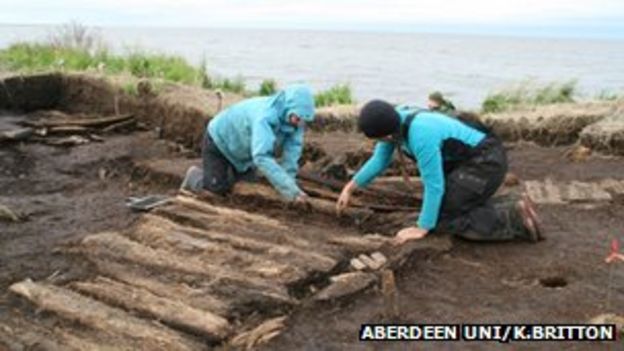 Race to save Alaskan Arctic archaeology - BBC News