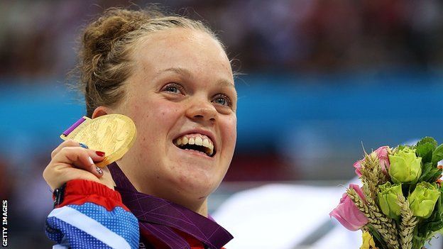 Paralympics 2012: Ellie Simmonds wins second gold of Games - BBC Sport