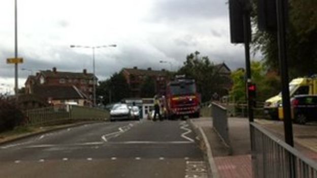 Man's body found in River Orwell in Ipswich - BBC News
