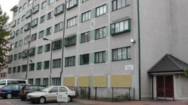 Squatter evicted from Lisson Green estate using new law - BBC News