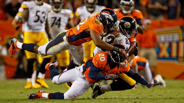 NFL concussion settlement worth $1bn is 'close' - BBC News