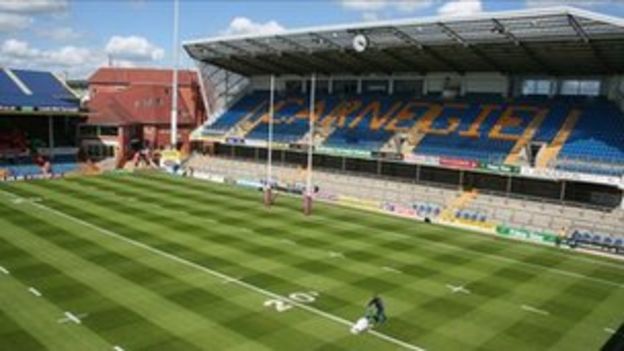 Headingley stadium to get first new pitch since 1963 - BBC News