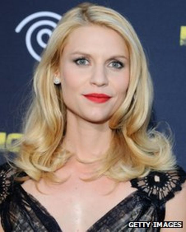 Game Of Thrones tops Emmy awards - BBC News