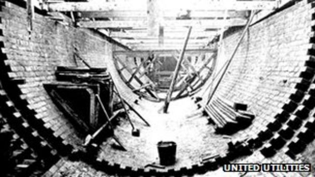 Photos of Manchester's WWI 'unsung hero' tunnellers found - BBC News