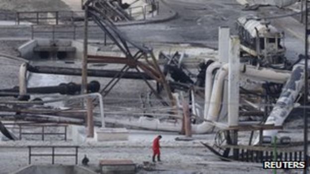 Mexico probes Pemex gas plant explosion which killed 26 - BBC News