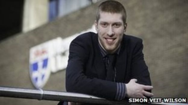 Tim Williamson from Newcastle to walk solo to North Pole - BBC News