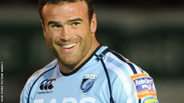 Jamie Roberts considers career 'crossroads' as Blues deal ends - BBC Sport