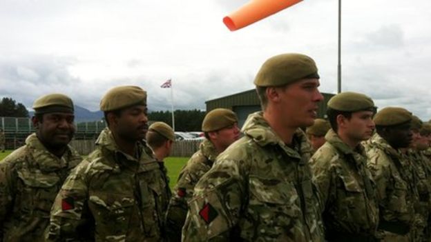 19 Light Brigade disbandment marked with Ballykinler service - BBC News