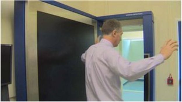 Body scanner trial begins at Magilligan prison - BBC News