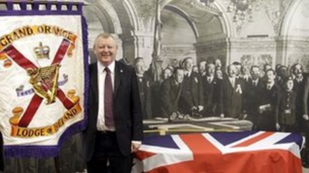 Ulster Covenant: Thousands due at centenary parade - BBC News