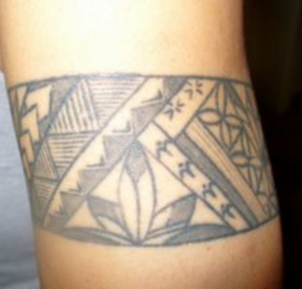 10 readers' tribal tattoos - BBC News