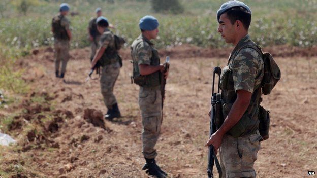 Underlying tensions in Turkey-Syria stand-off - BBC News