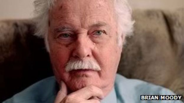 Eric Lomax: The Railway Man author dies aged 93 - BBC News
