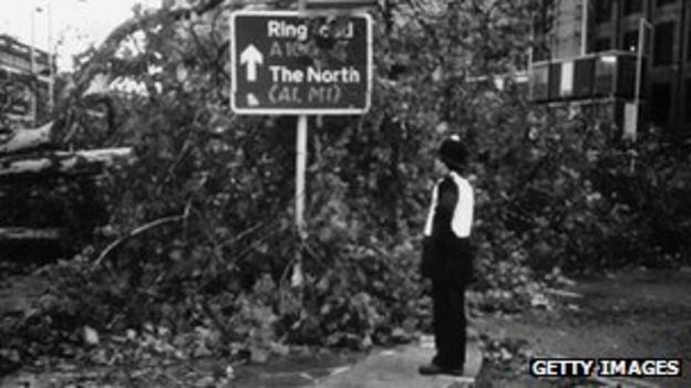 25 years on: how Great Storm permanently changed landscape - BBC News