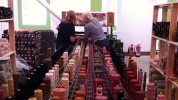 Kidderminster Museum of Carpet 'preserves skills' - BBC News