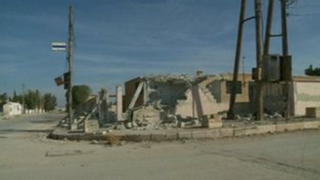 Life in Marea - a rebel-controlled Syrian town at war - BBC News