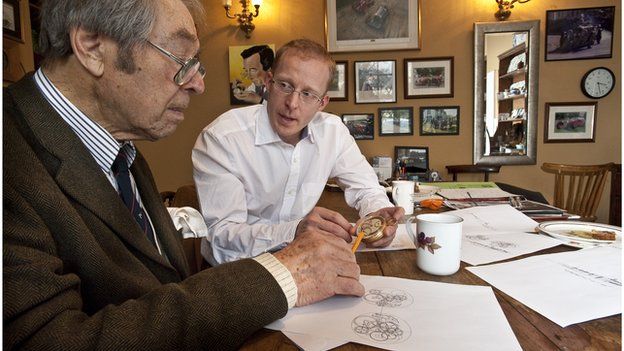 Dr George Daniels: 'Watchmaking god's' collection auctioned - BBC News