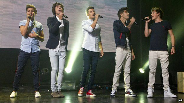 One Direction to sing for the Queen - BBC Newsround