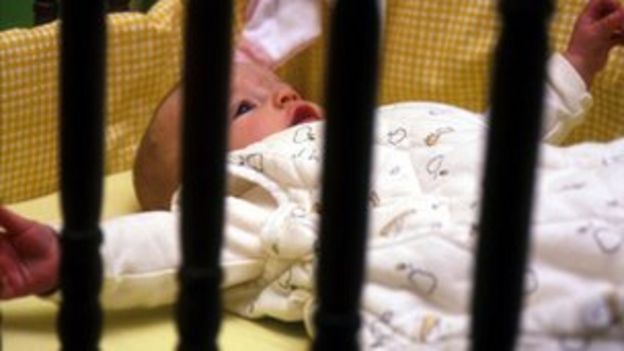 Rotavirus vaccine planned for Scotland's babies - BBC News