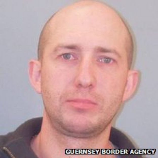 Man jailed for importing drugs to Guernsey - BBC News