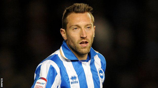 Brighton forward Stephen Dobbie reserved on Scotland role - BBC Sport