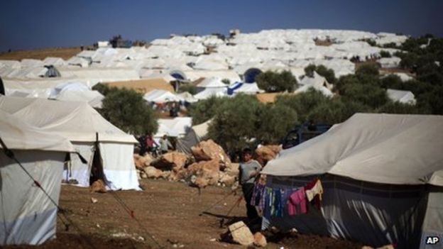 Syria displaced number 2.5m, says Red Crescent - BBC News