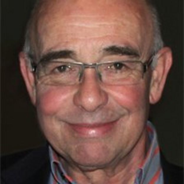 Richard Sherratt murder: Pair given life sentences - BBC News