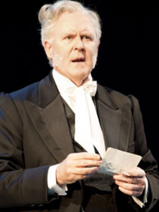 John Lithgow on his 'physical' National Theatre farce - BBC News