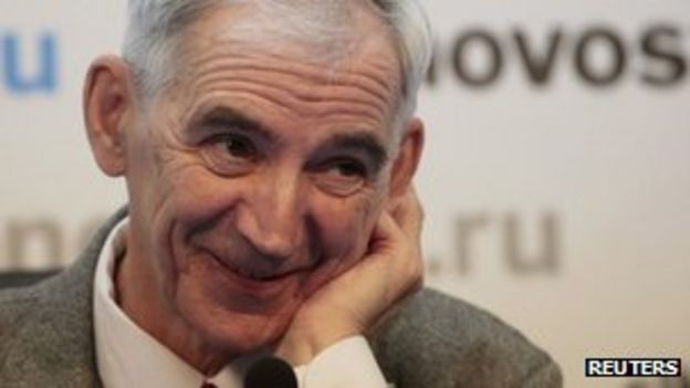 Released Russian physicist remains defiant - BBC News