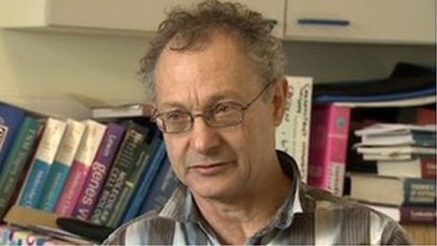 Cancer doctor Henry Mannings banned from giving drugs - BBC News