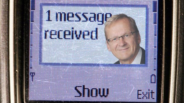 Matti Makkonen: Finnish pioneer of texting tech dies - BBC News