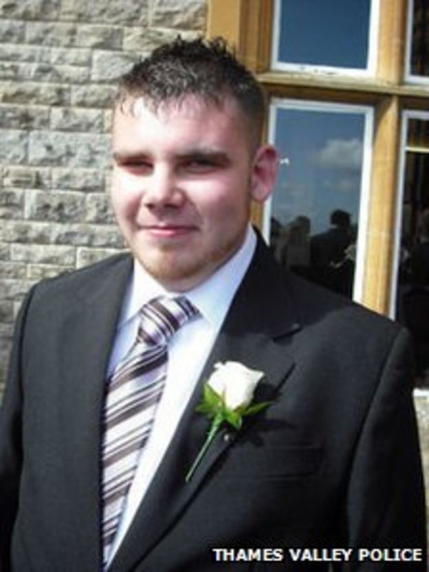 Marc Williams death: Family pays tribute - BBC News