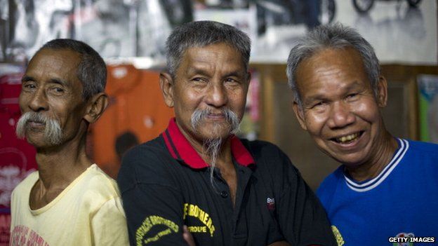 Burma: Moustache Brothers keep on telling jokes - BBC News