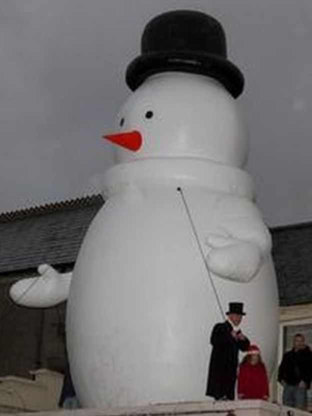 Irish town's missing snowman returned in deflated state - BBC News