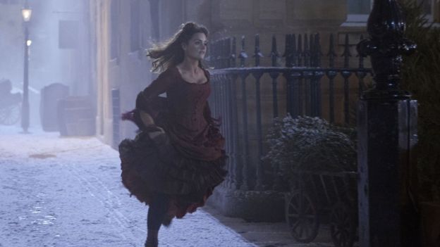 Doctor Who Christmas special, The Snowmen - new pictures - BBC Newsround