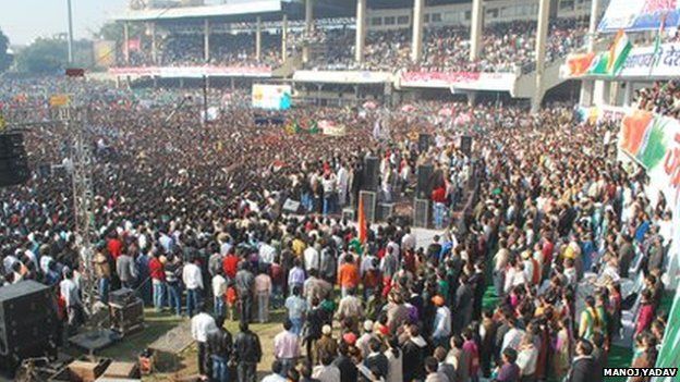 India's record breaking sing song - BBC Newsround