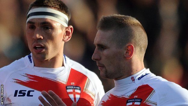 Kevin Sinfield and Sam Tomkins make 2012 Golden Boot shortlist - BBC Sport