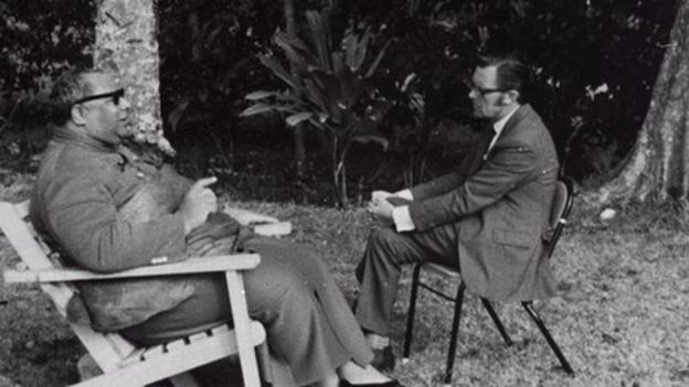 Obituary: Alan Whicker - BBC News