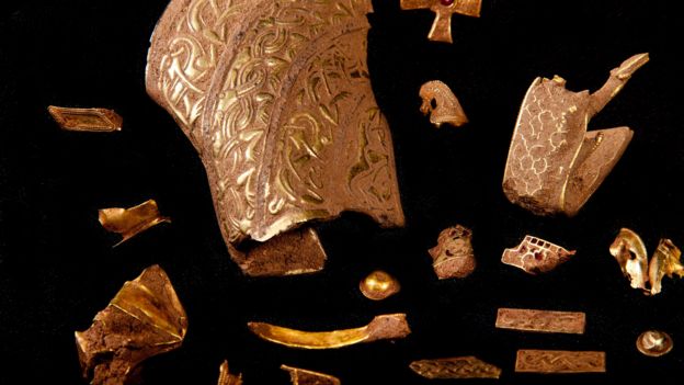 Staffordshire Hoard: 'Anglo-Saxons made gold appear more golden' - BBC News